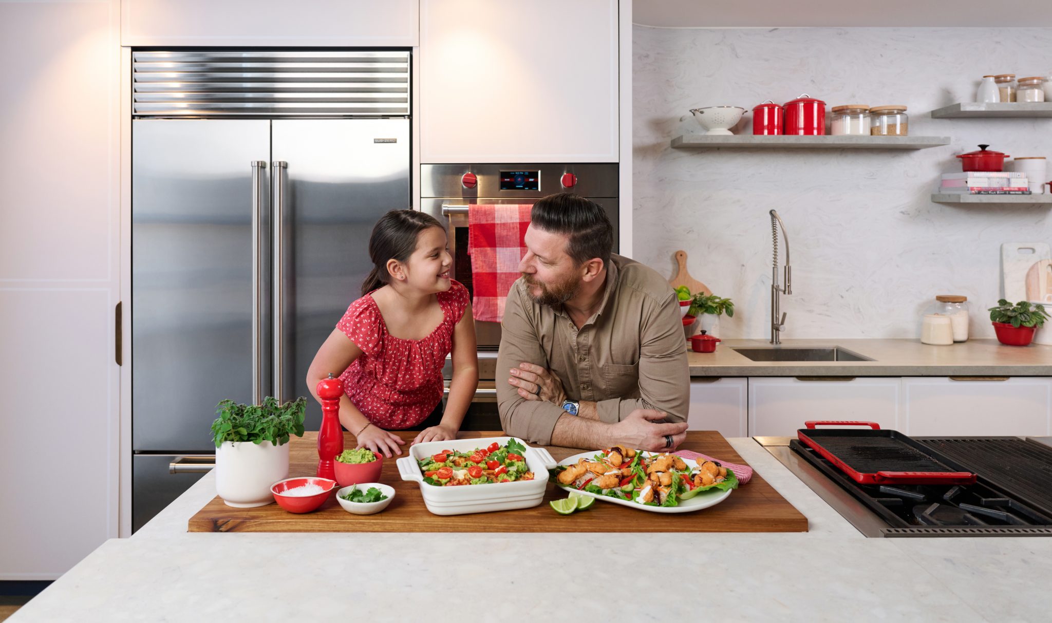 Manu & Charlee Get Dinner Done: Mexi-Bean Loaded Chicken Chipees